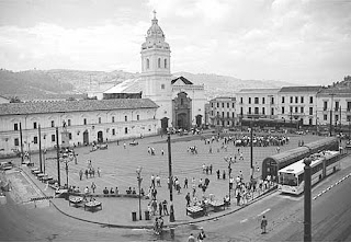Mi Pais: Quito Moderno y Antiguo